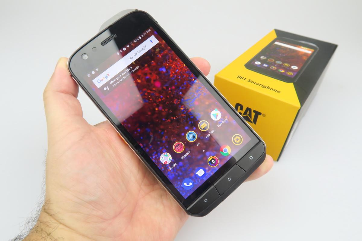 CAT S61 Unboxing: telefon robust cu cameră termică, "ruletă" laser şi ...