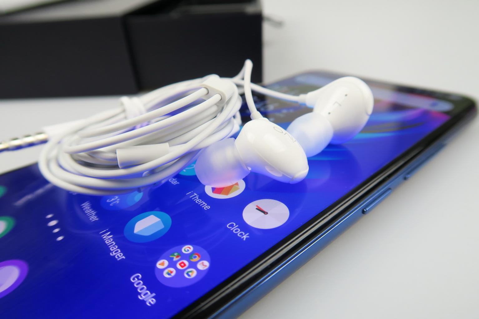 Vivo NEX Dual Display Review