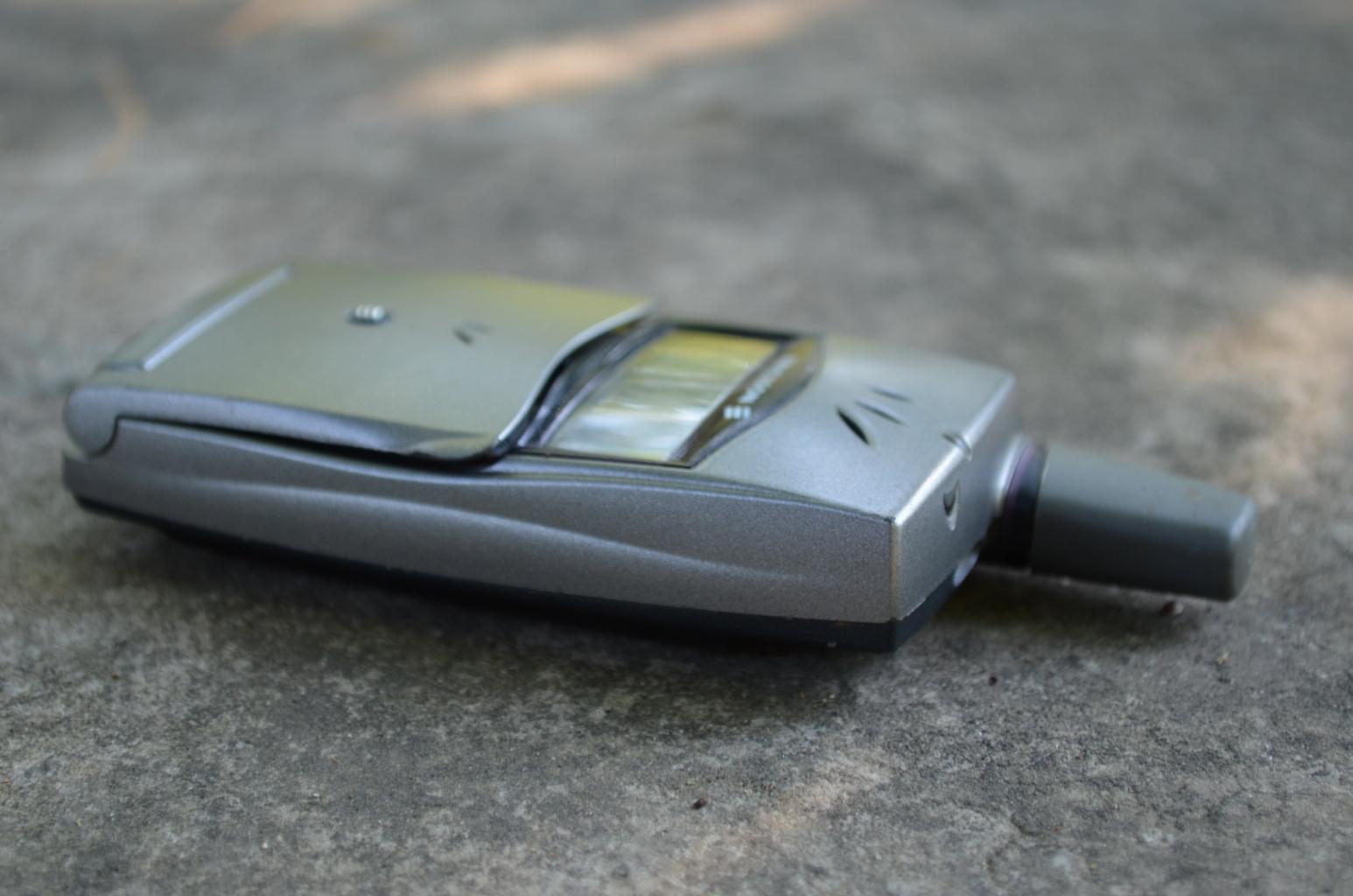 Ericsson T29s RetroReview: baterie dublată faţă de predecesor, WAP şi ...