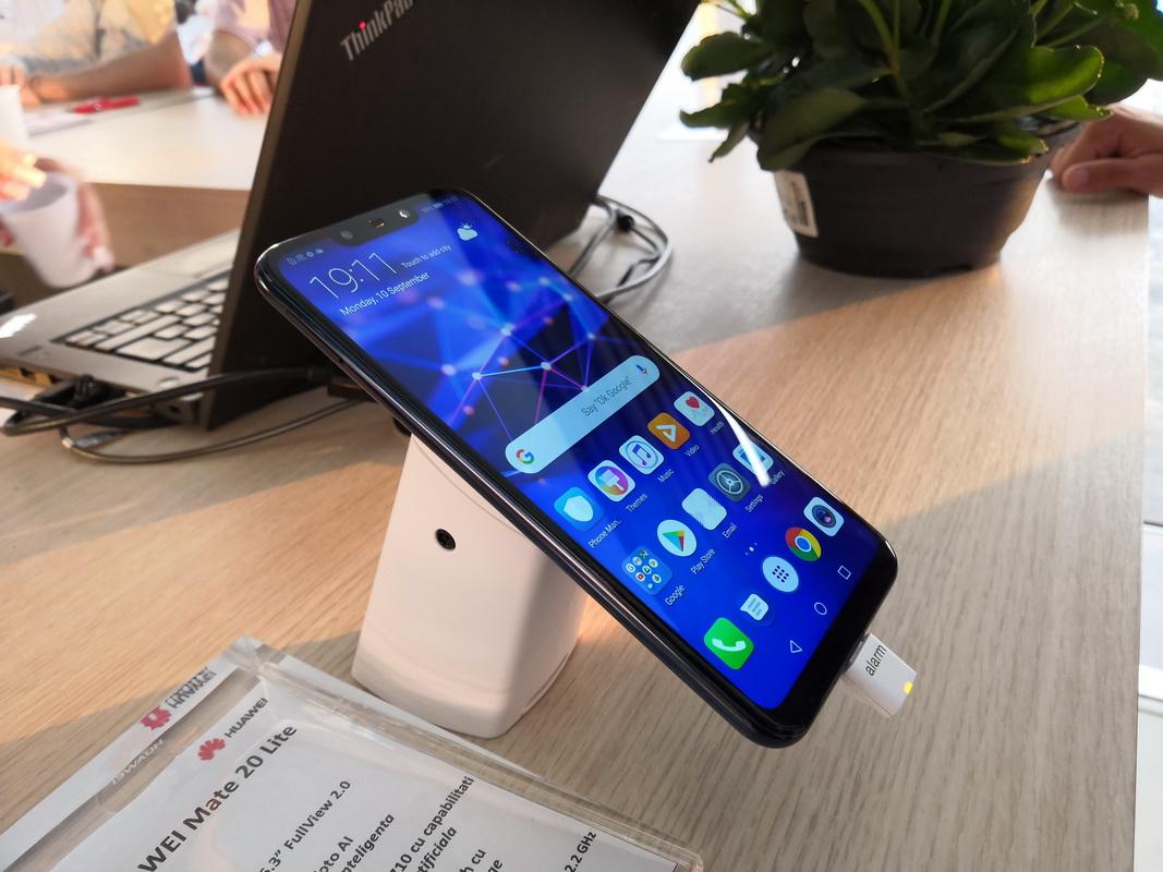 Huawei lansează caravana interactivă Magic Box la Băneasa Shopping City ...