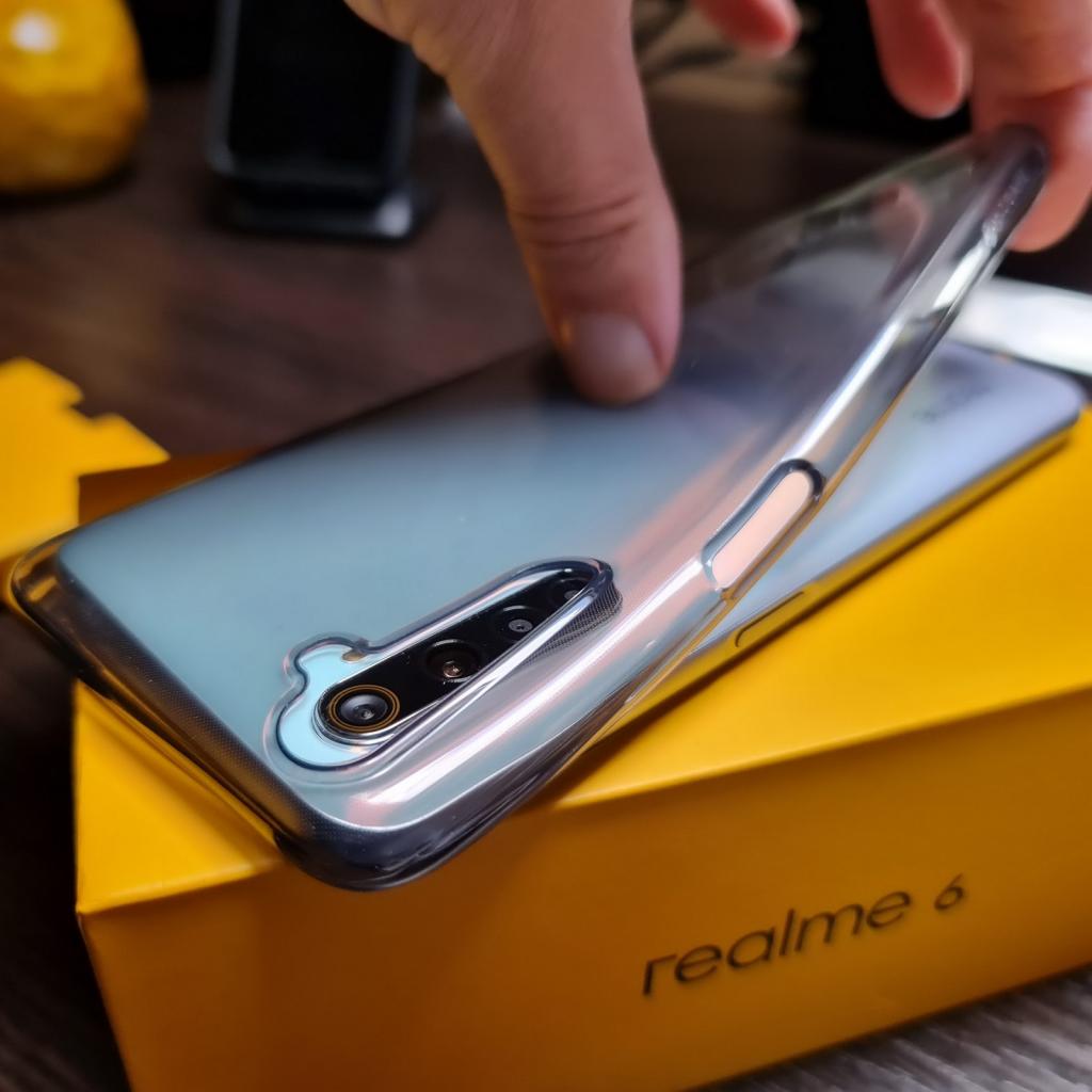 Realme 6 Unboxing: cine a zis că gaming-ul pe mobil trebuie să fie ...