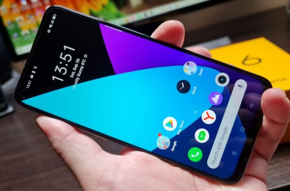 Realme 6 Unboxing: cine a zis că gaming-ul pe mobil trebuie să fie ...