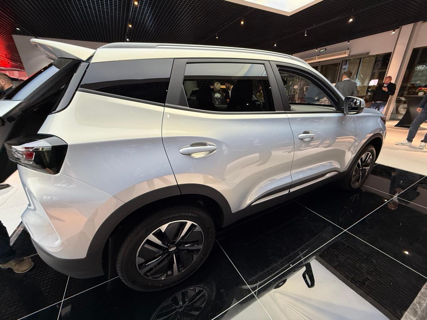 Chery Tiggo 4 a sosit în România: SUV compact cu 950 km autonomie şi ...