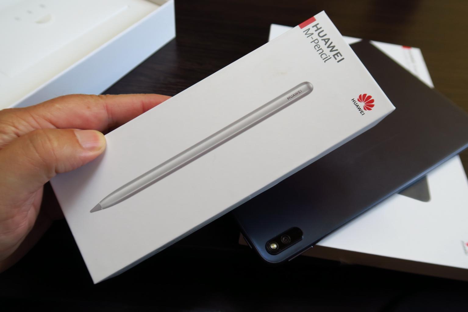 Huawei MatePad Pro: Design în sfârşit original, panou din sticlă cum nu ...